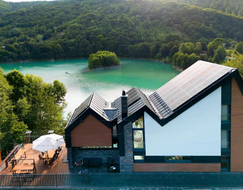 Utopia Lake View – Cazare de Vis cu Vedere Neaipomenită - Wishlist Cazare